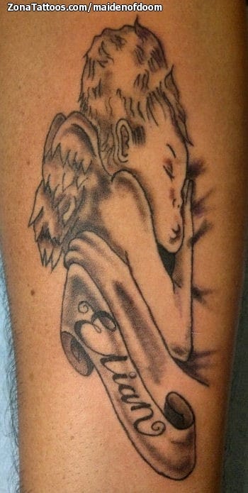 Tatuaje de Angelitos, Nombres, Letras