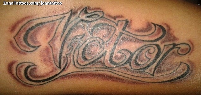 Tattoo of Víctor, Names, Letters