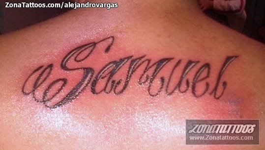 Tatuaje de Samuel, Nombres, Letras