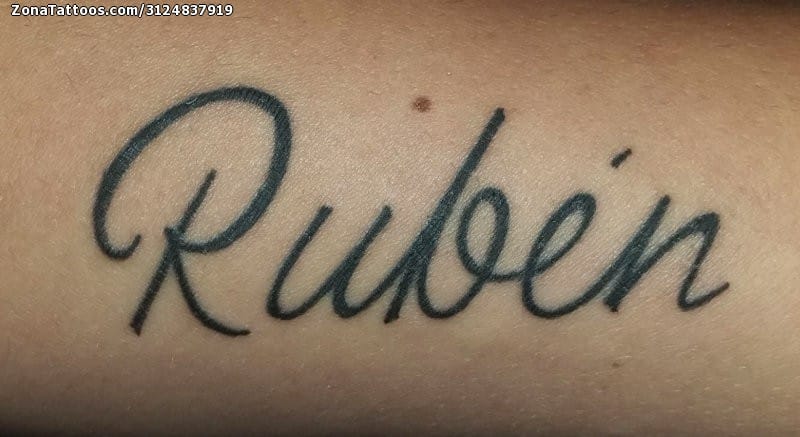Tattoo of Rubén, Names, Letters